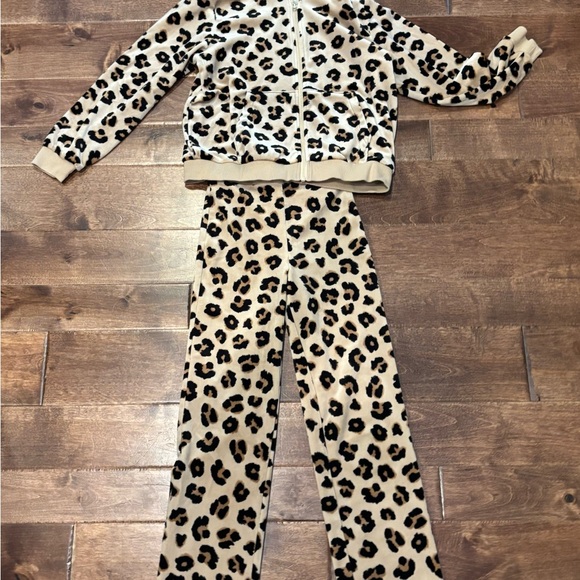H&M | Matching Sets | Hm Girls Leopard Print Tracksuit | Poshmark